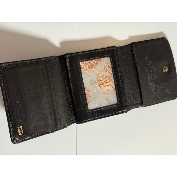 HOBO | Bags | Hobo Black Leather Trifold Wallet Coin Purse Snap Closure ...